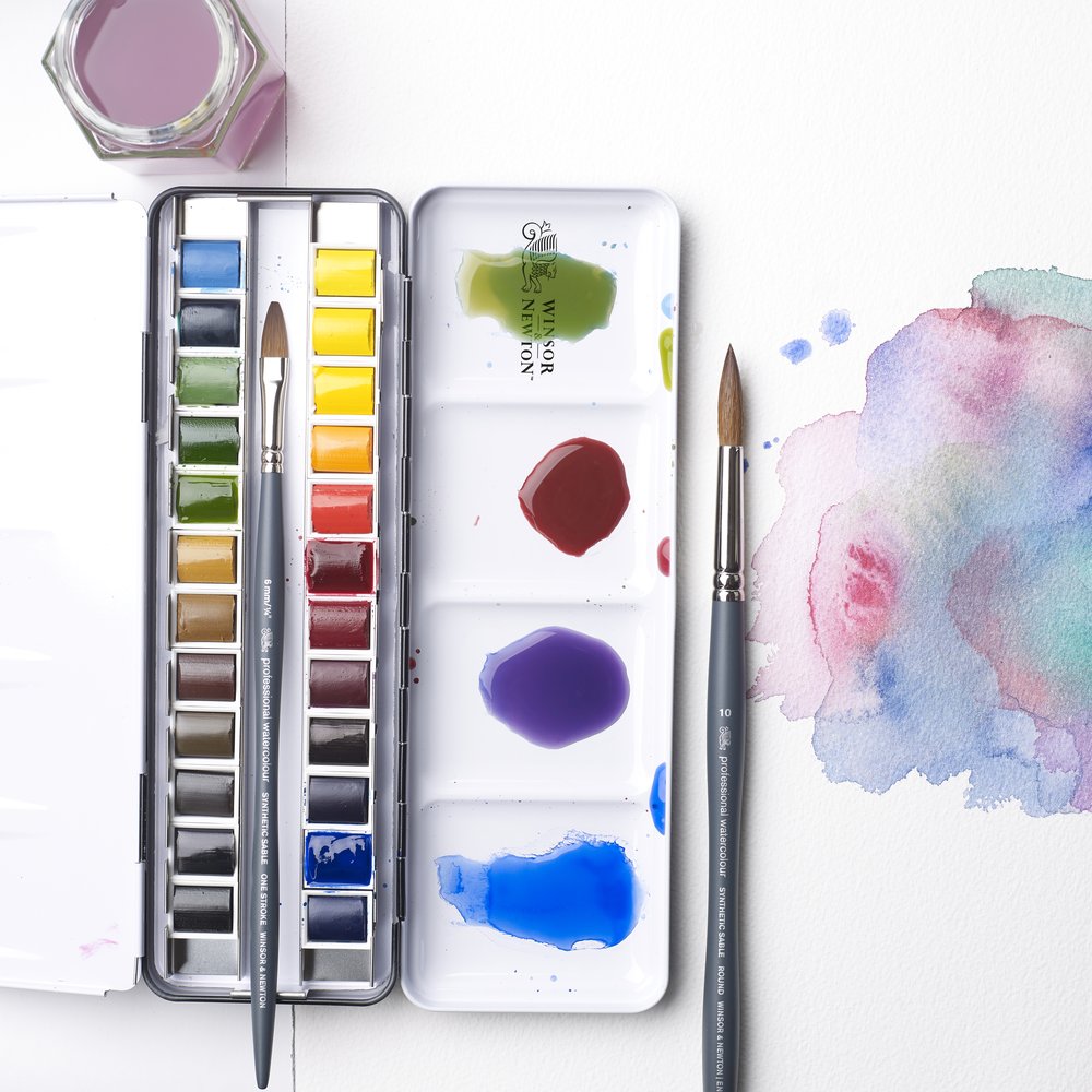 Professional Watercolour Complete Travel Tin - 24 Half Pans – Winsor ...